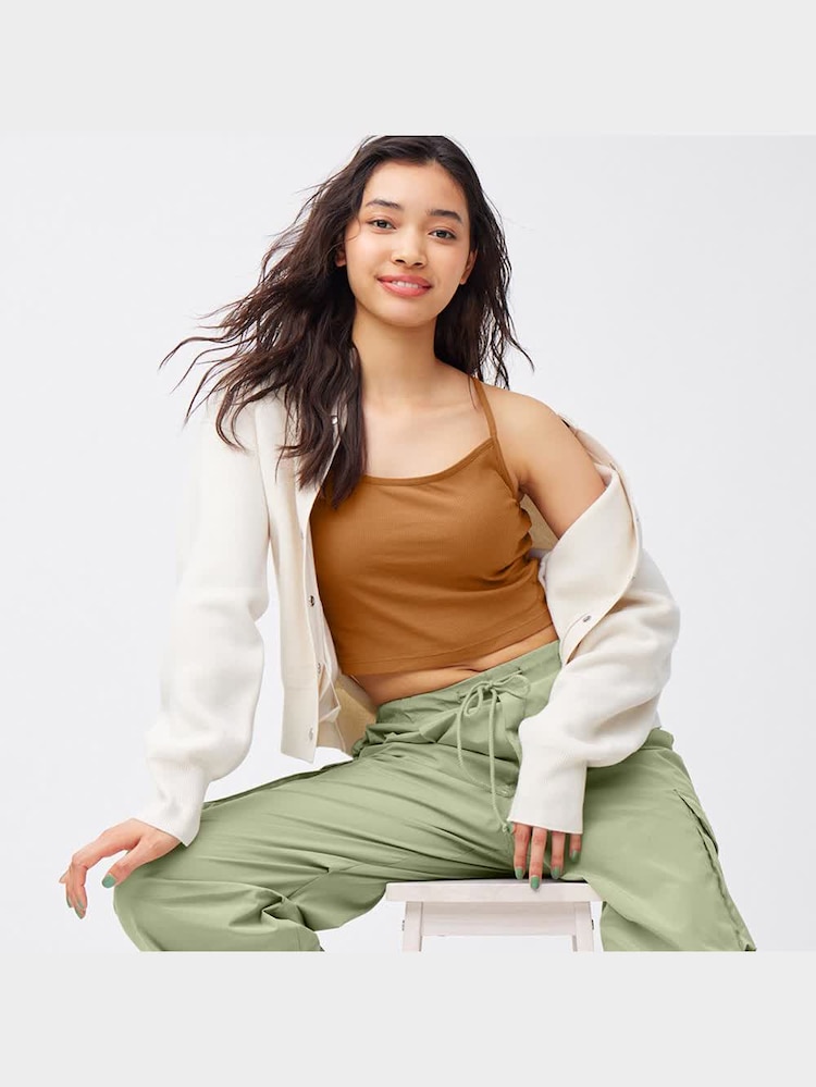 GU公式 | ブラフィール2WAYクロップドキャミソール