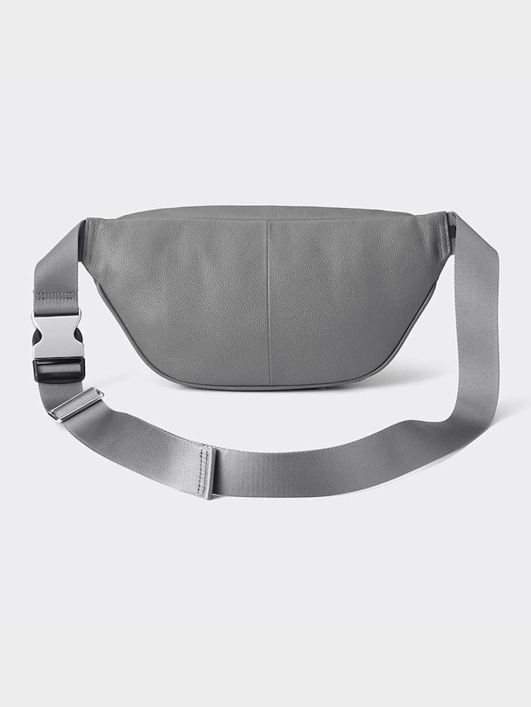 GU公式 | リアルレザーボディバッグ