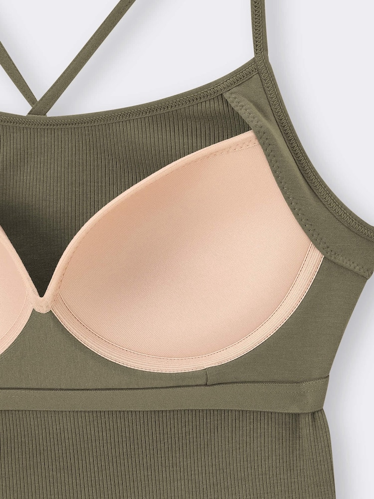 GU公式 | ブラフィール2WAYクロップドキャミソール(2024年モデル)