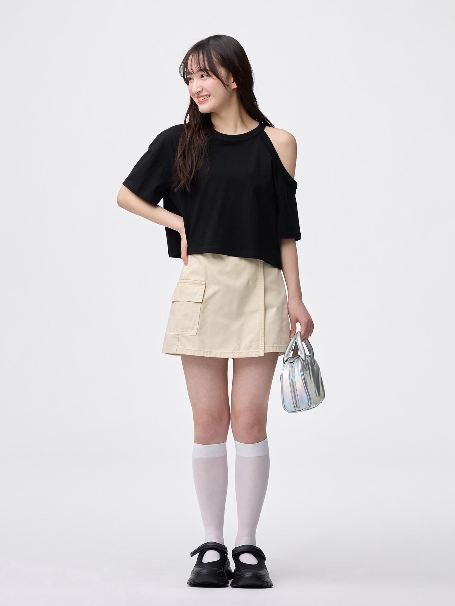 「GIRLS2ピーステクスチャーシャツ(半袖)JR、GIRLS2ピースチュールキャミソールセットT JR」を使った着こなし| ジーユー