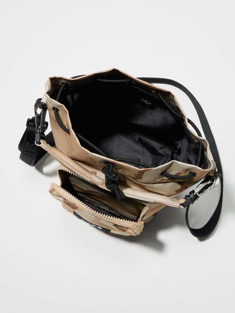 2Way Bag | UNDERCOVER | GU US