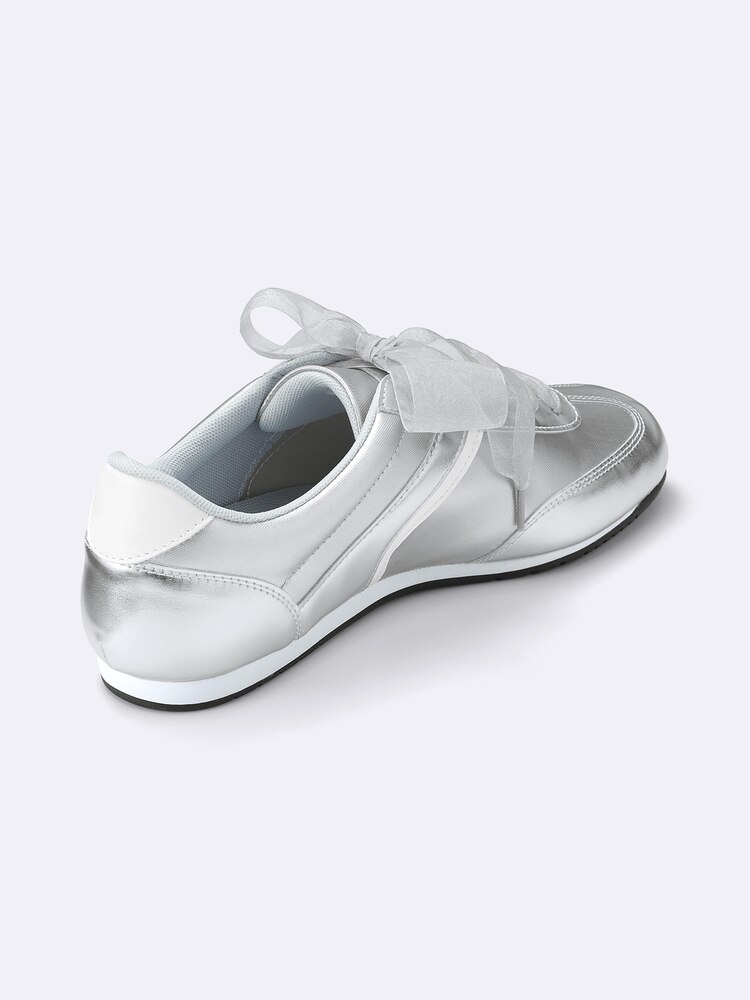 Ribbon Sneakers | GU US
