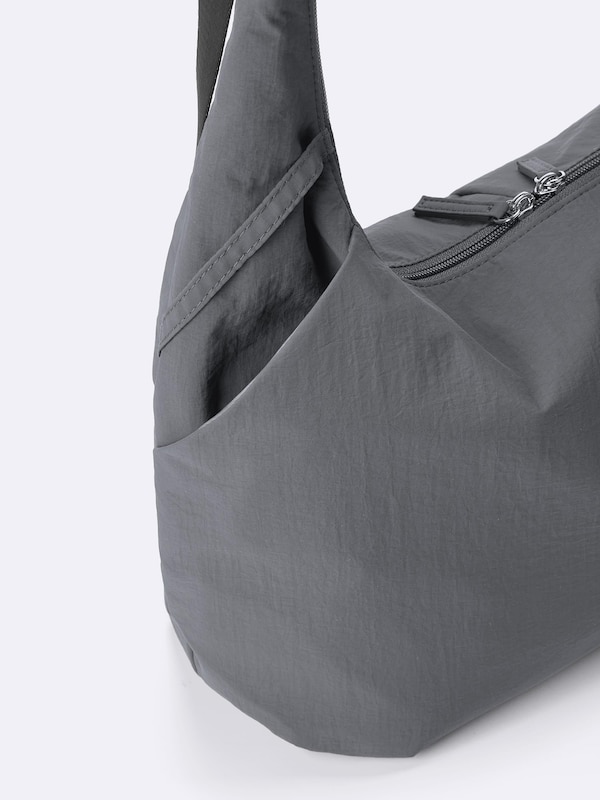 Soft Nylon Cocoon Shoulder Bag | GU US