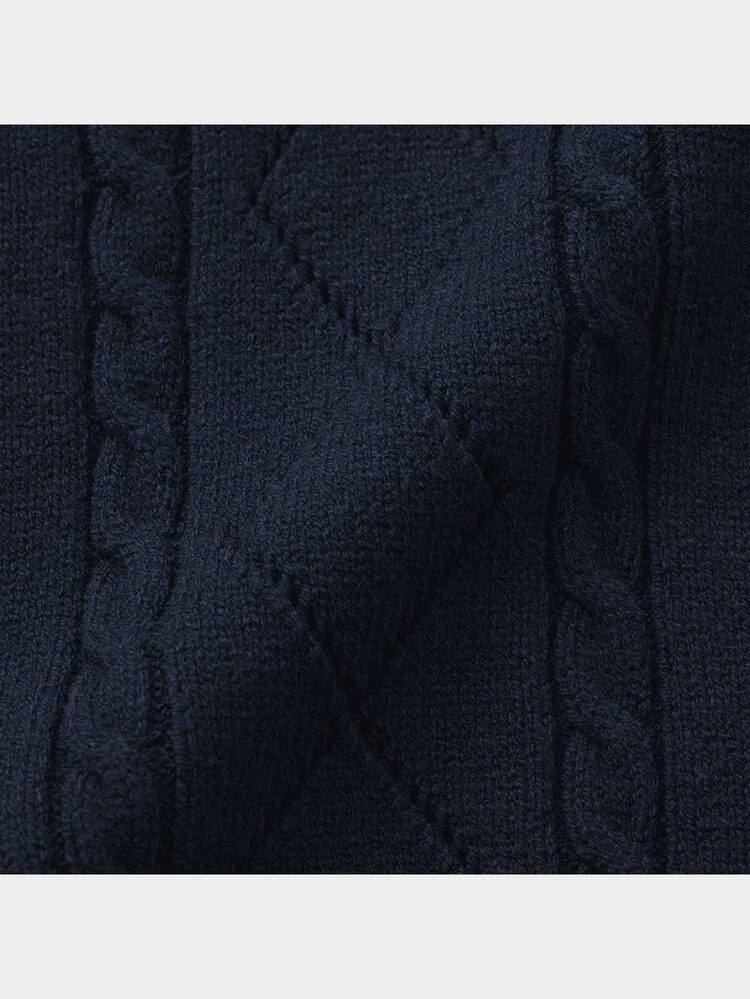 GU公式 | エンブロイダリーニットベストYT+E