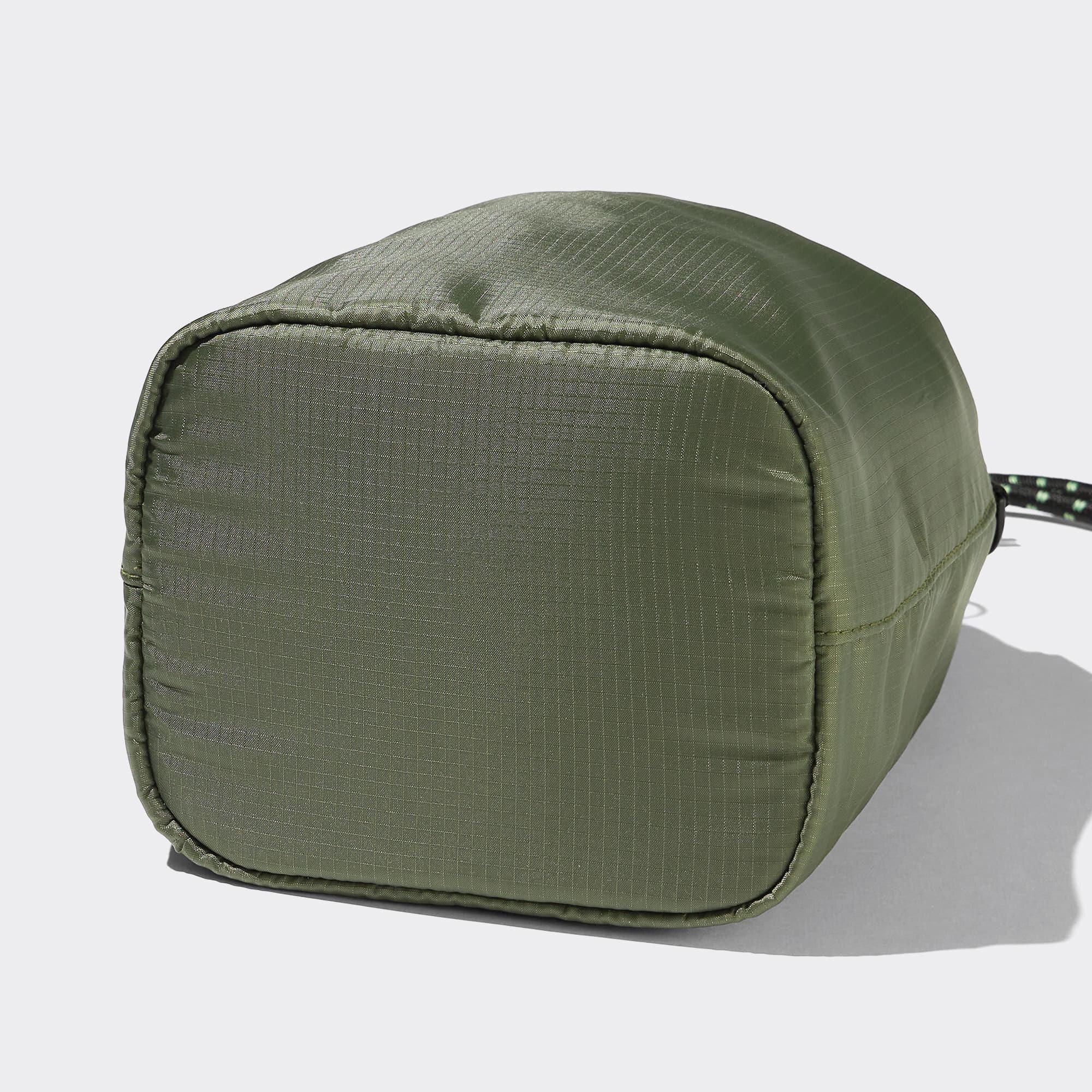 GU公式 | リップストップショルダーバッグ+E