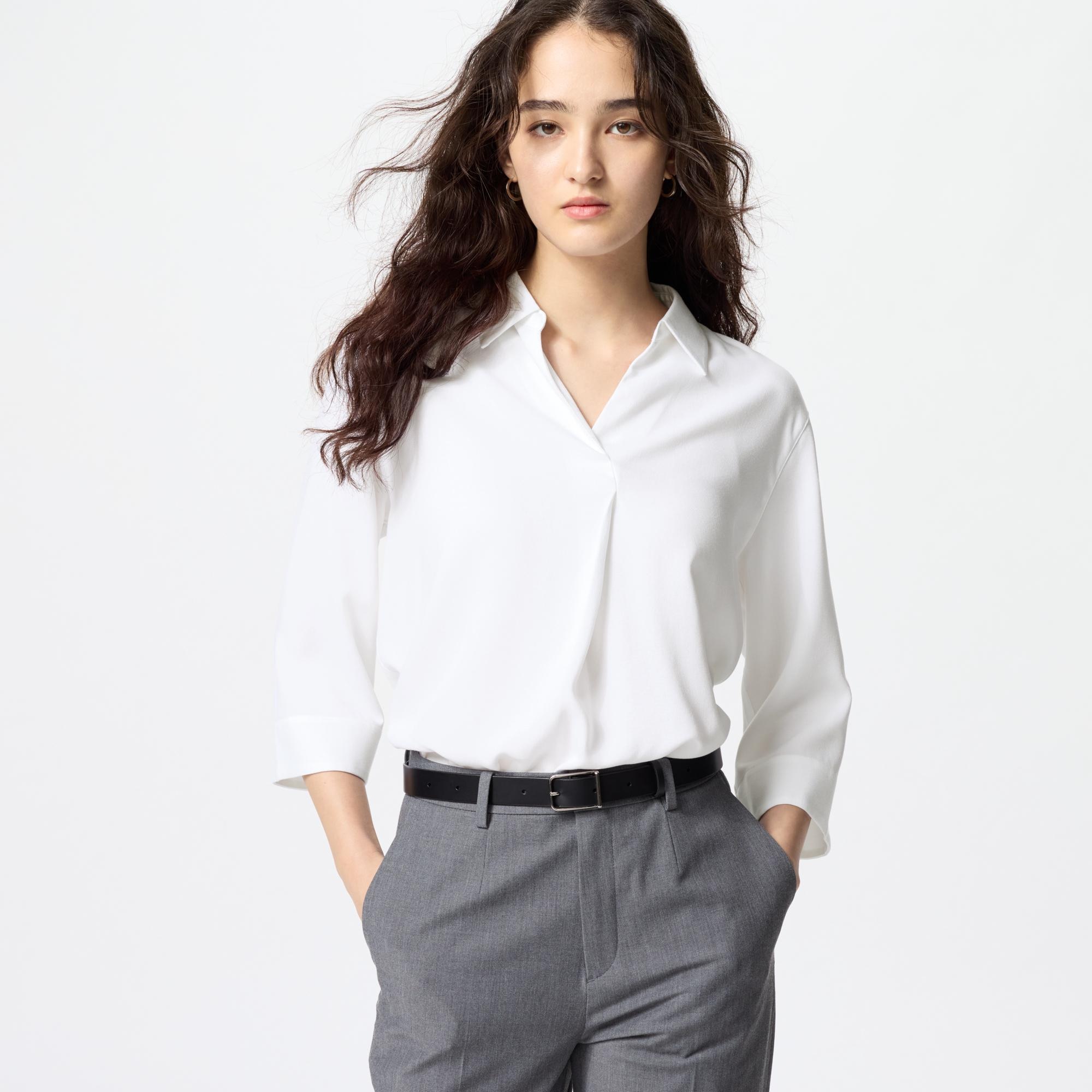 UNIQLOのサテンブラウス | StyleHint