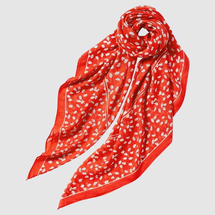 UNIQLO Paul & Joe UT Graphic Stole | StyleHint