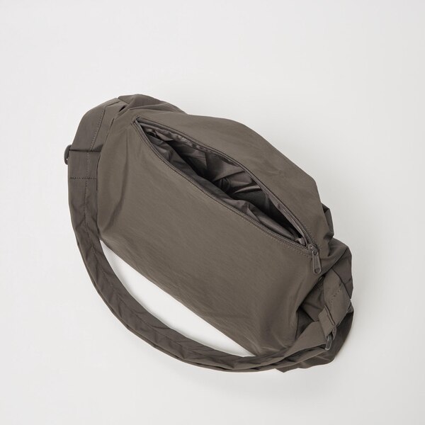 Drawstring Shoulder Bag | UNIQLO US