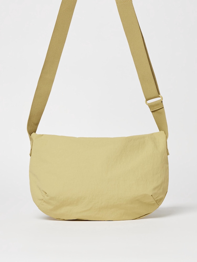 Drawstring Bag (Small) | UNIQLO US