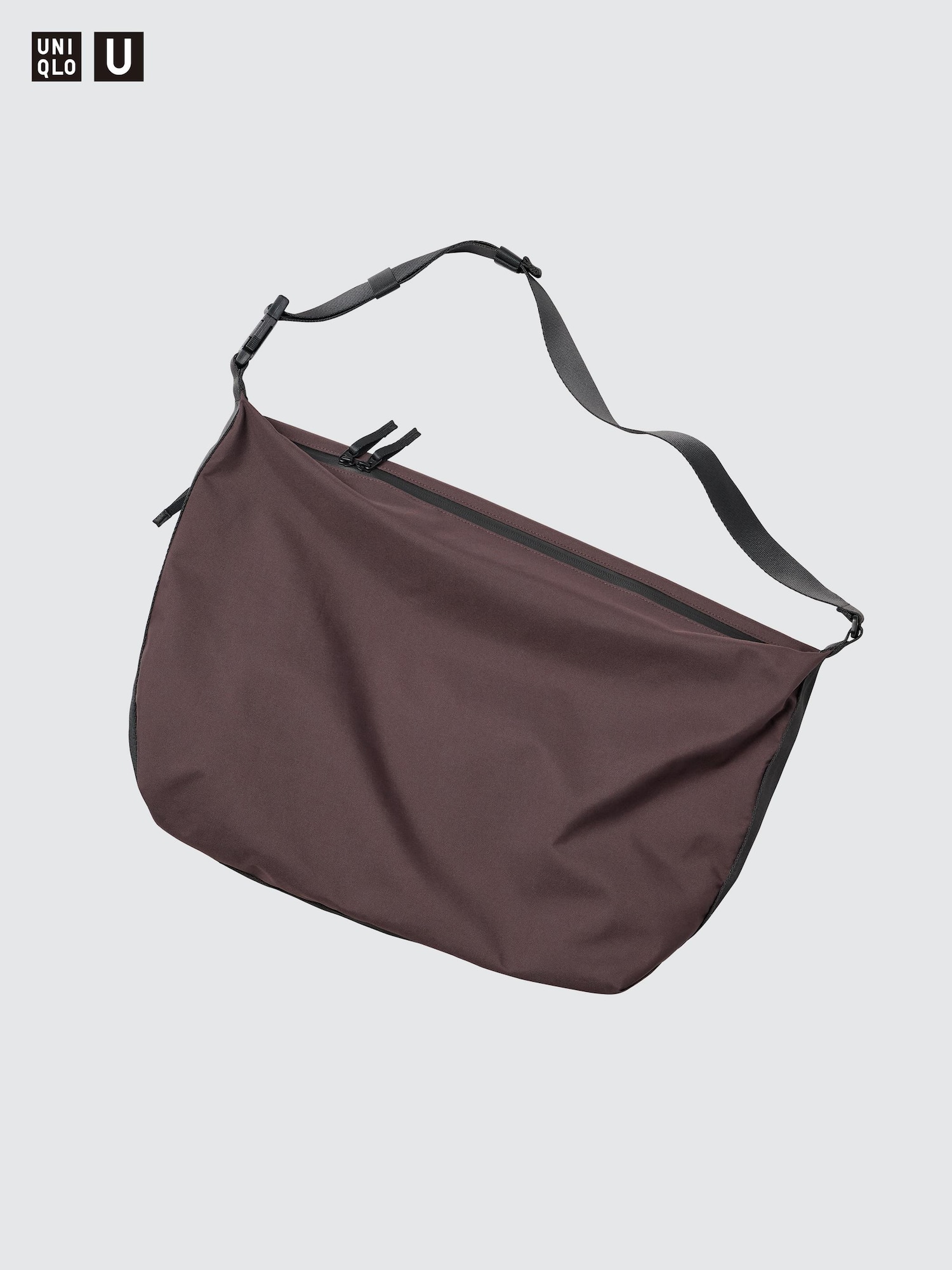 UNIQLO Messenger Shoulder Bag | StyleHint
