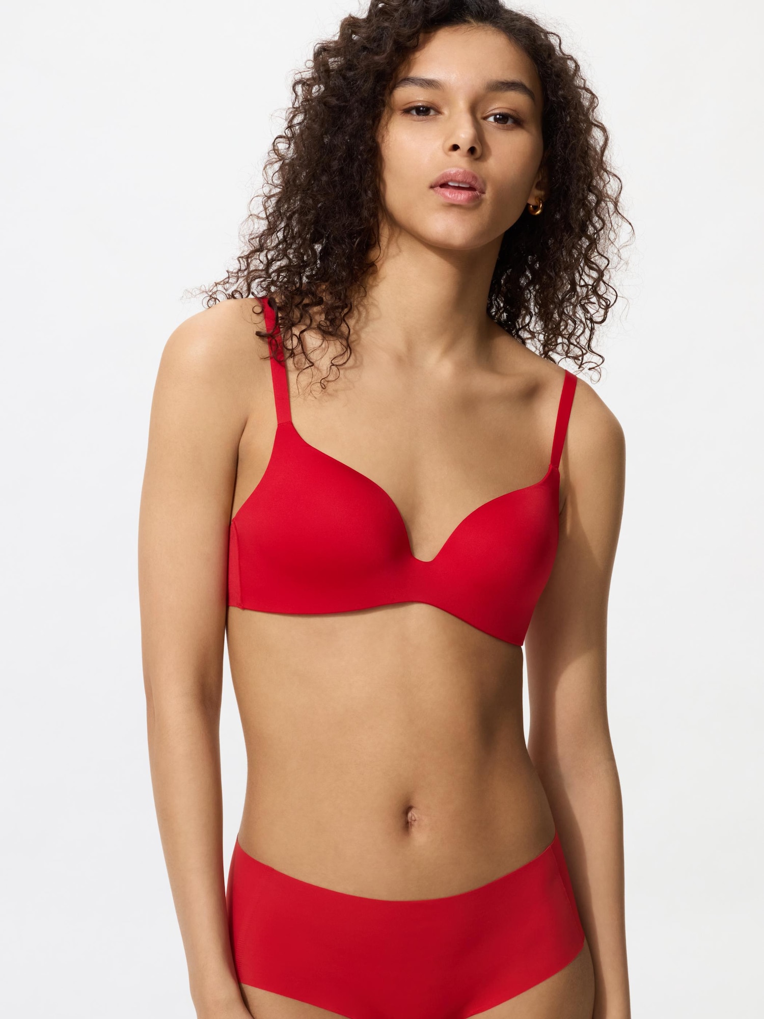 Women's Wireless Bra (3D Hold) | UNIQLO AU