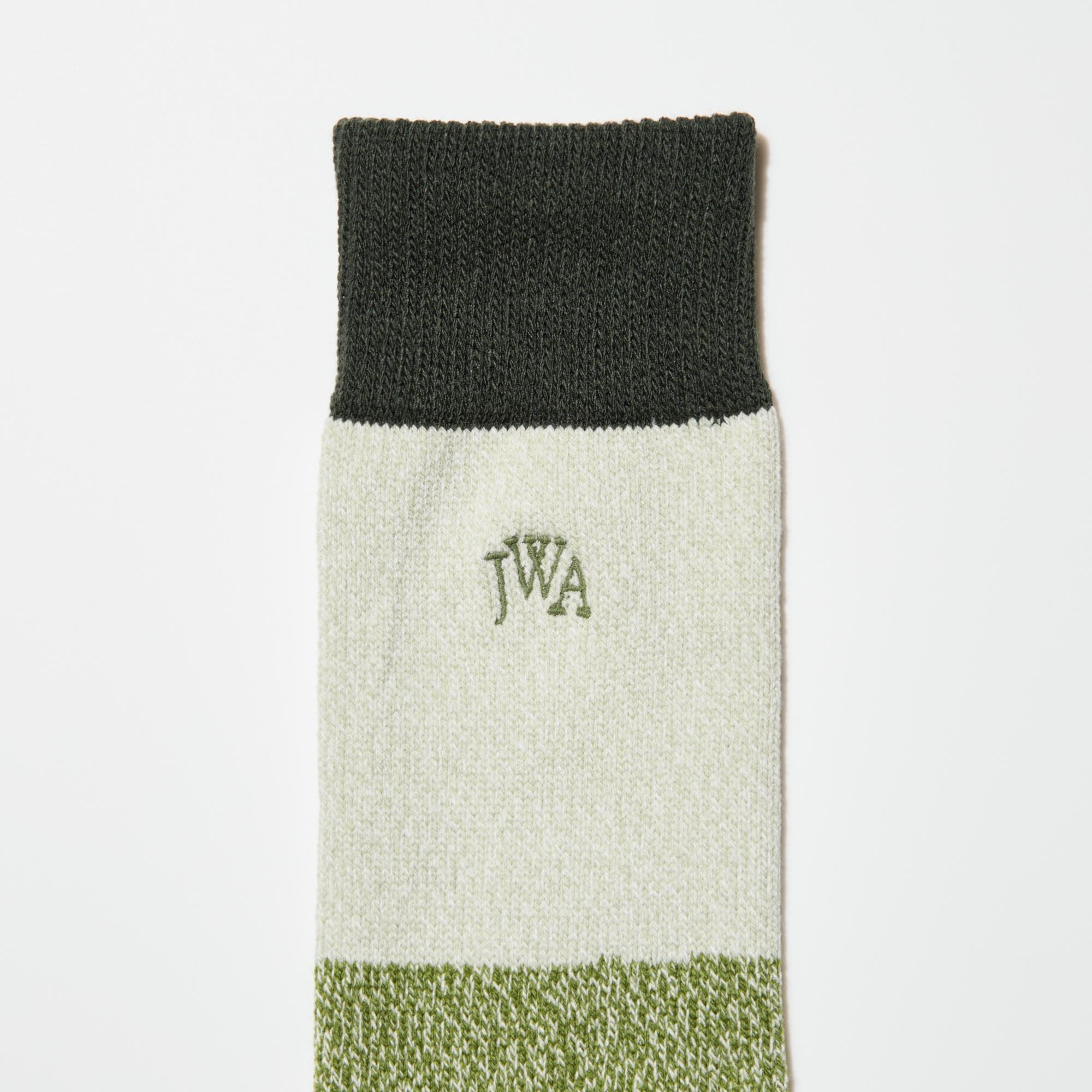 Men's UNIQLO and JW ANDERSON HEATTECH Odour Neutralising Socks | UNIQLO AU