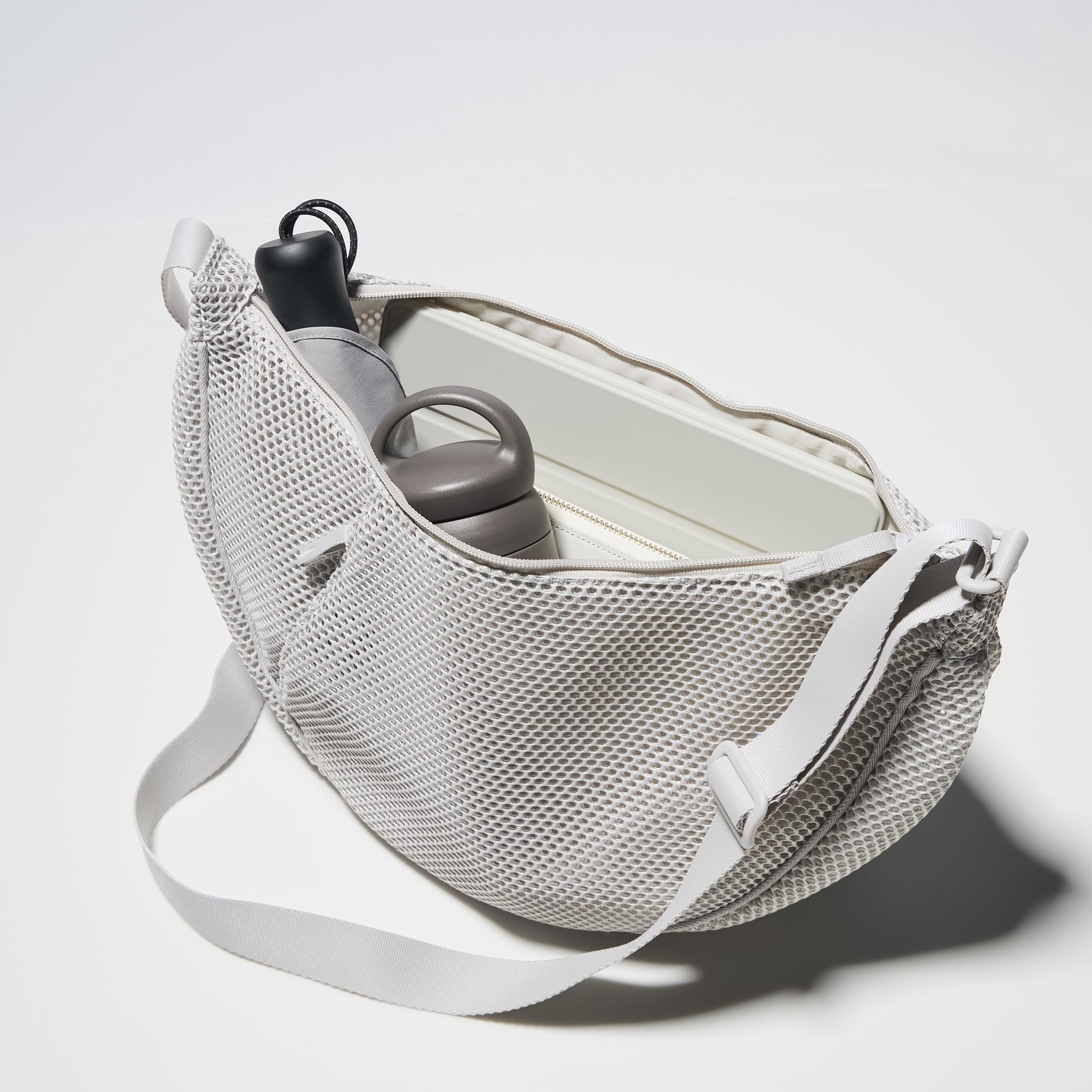 Unisex Round Shoulder Bag | Mesh | UNIQLO CA