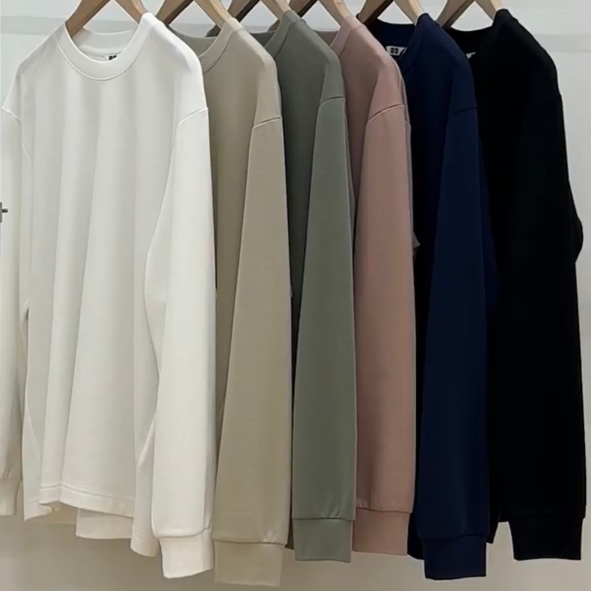 UNIQLO Essentials | MEN | UNIQLO CA